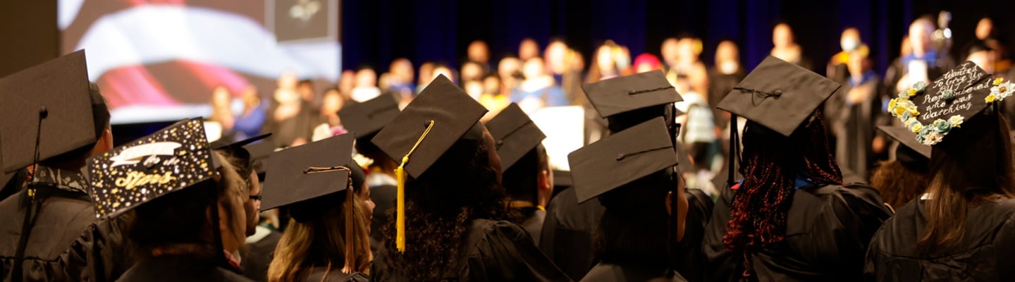 Advice for Graduates: Tips for Navigating Life After College | DeVry