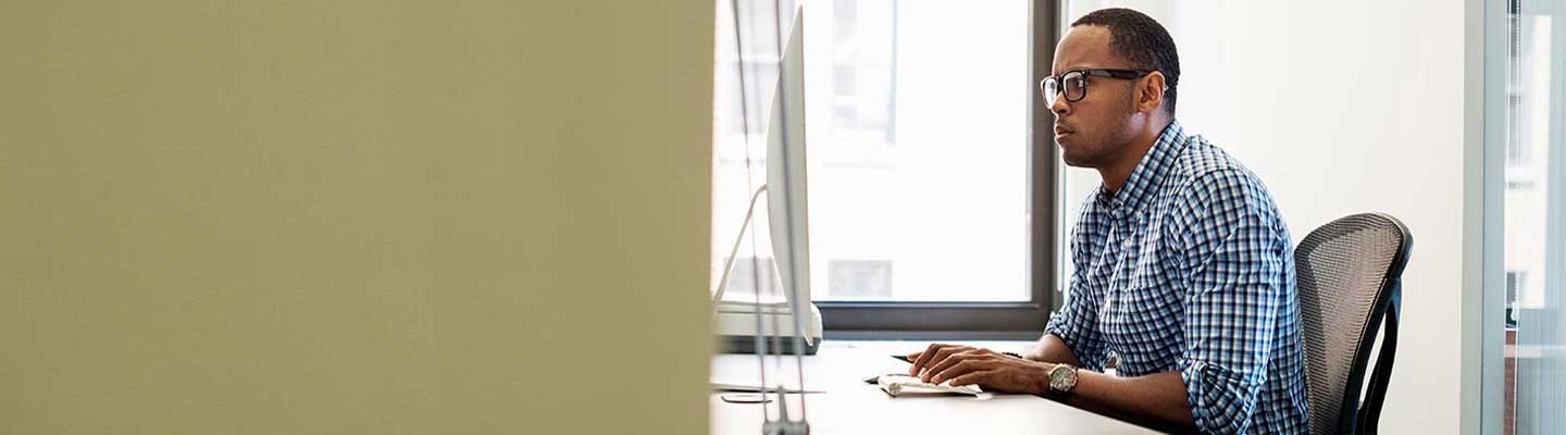 Bachelor’s Degree vs. Master’s Degree | DeVry University